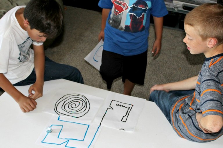 Ozobot Review- a STEM unit. - See the Happy